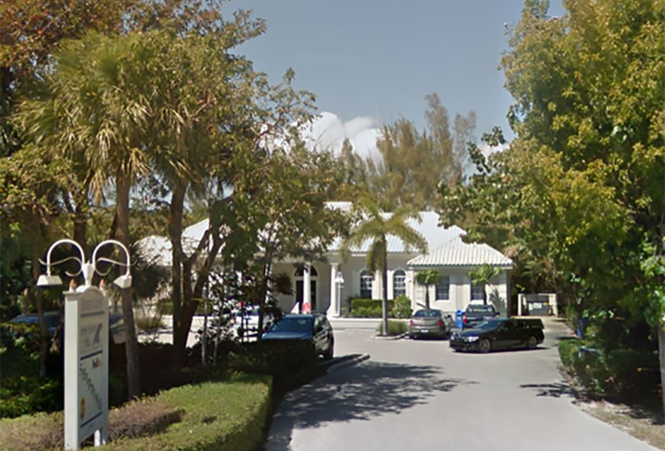 Robert's Center | Lease On Sanibel